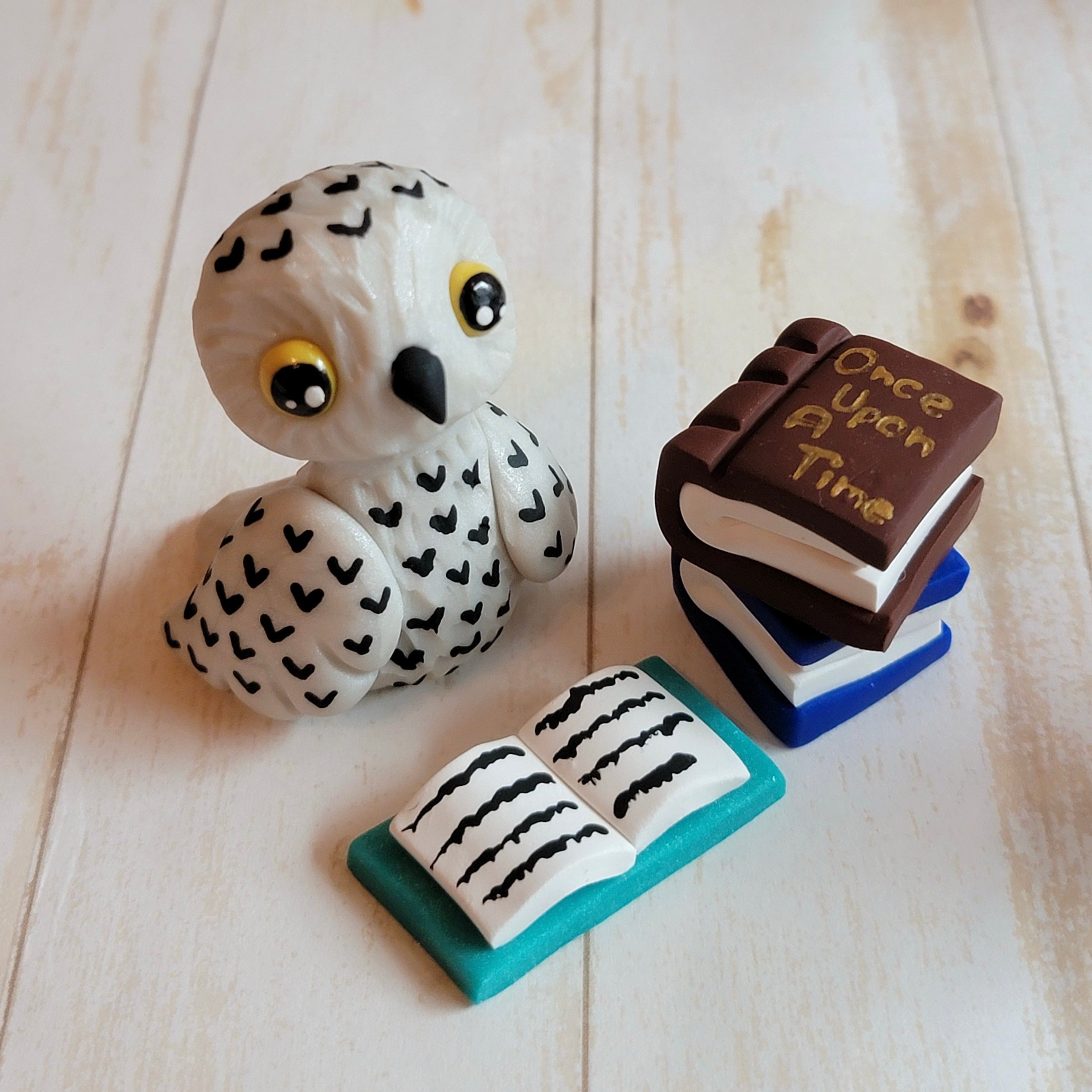 Book Worm Owl “Athena”, Owl Sculpture – My Sweet Critters